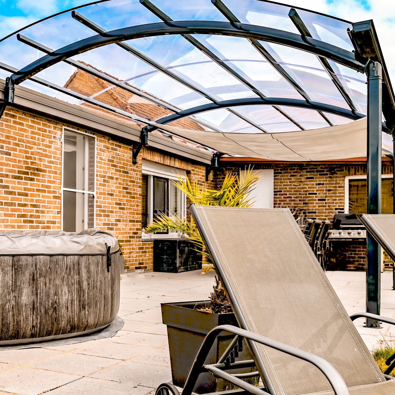 Abri spa extérieur en aluminium - ABRIS ARCHETYPE