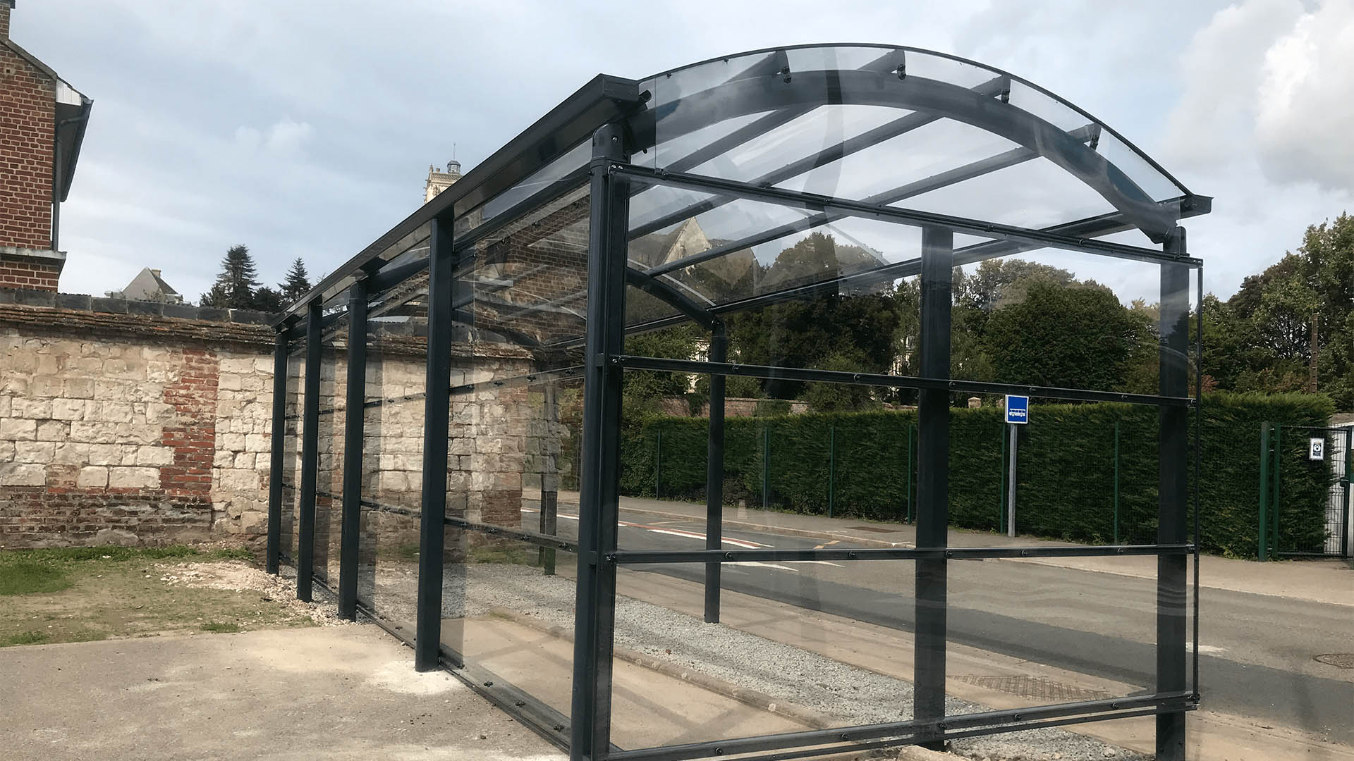 Fabricant d'abris industriels et d’auvents - ABRIS ARCHETYPE